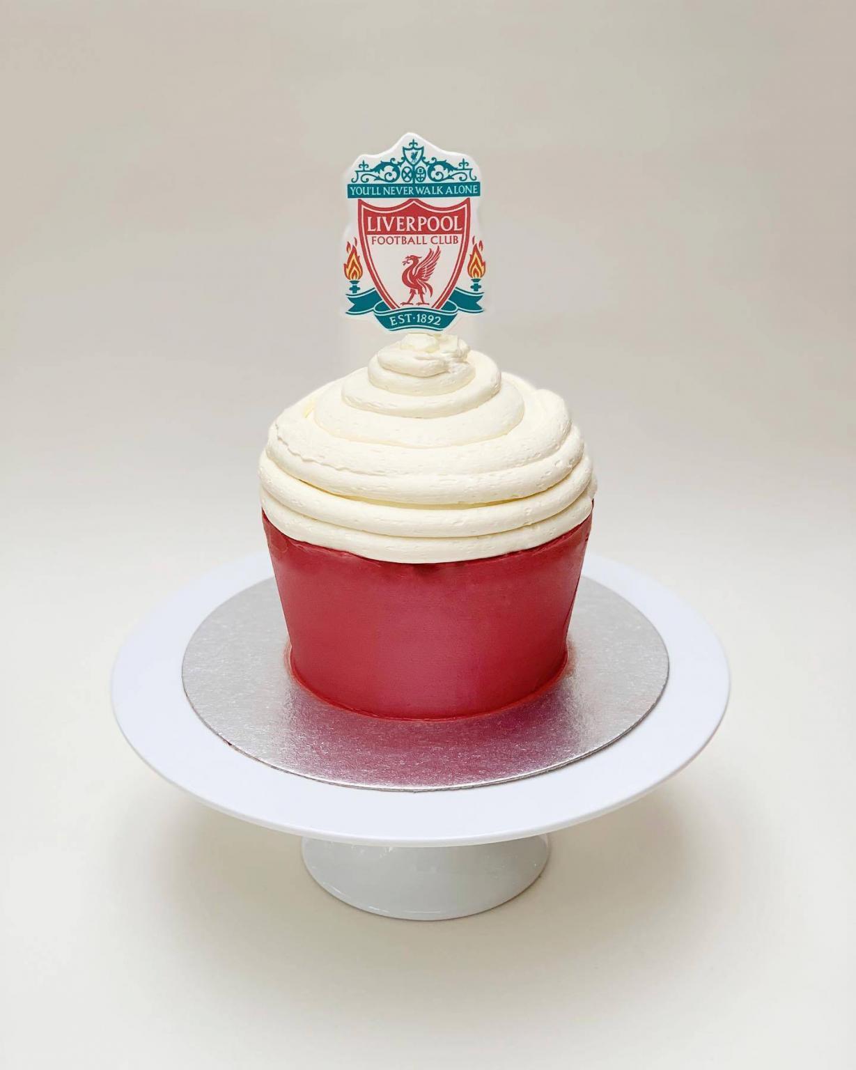 Birthday Cupcake for a Liverpool FC - C for Cakes